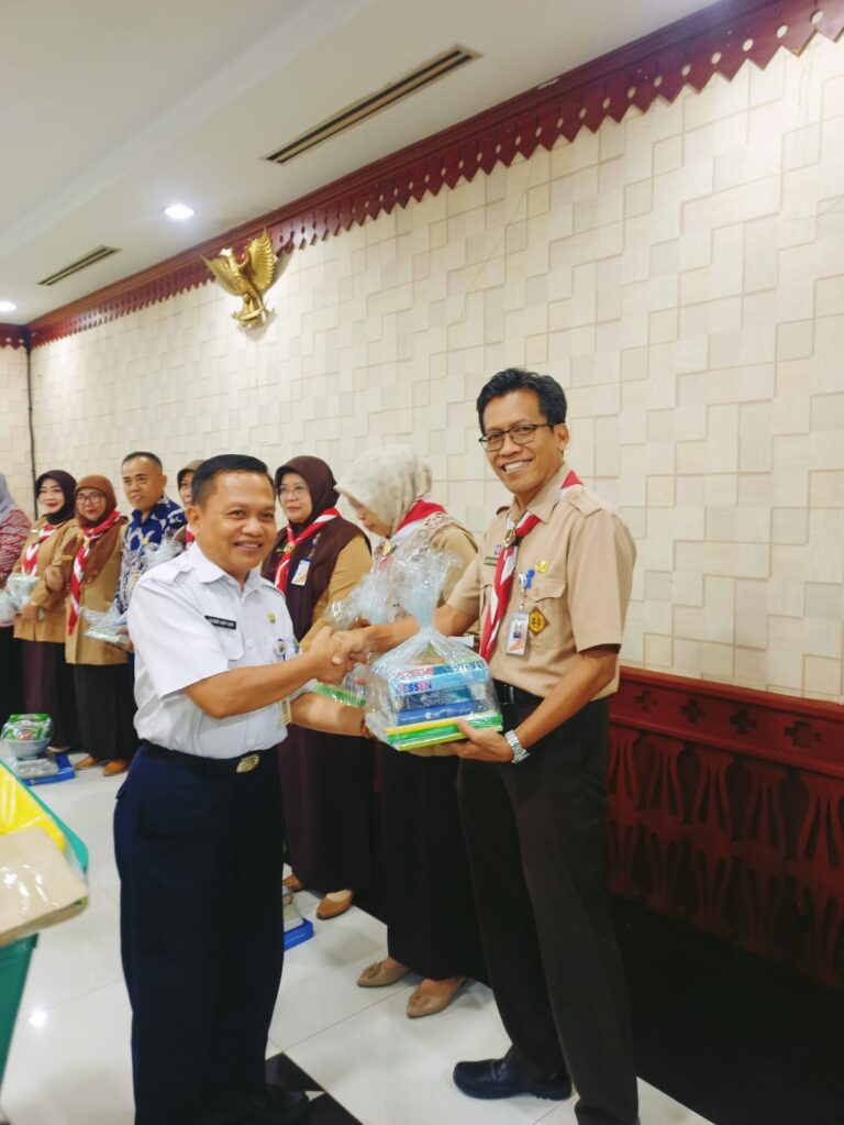 SMA Negeri 55 Jakarta Juara III Lomba Sekolah Sehat Tingkat Kota ...